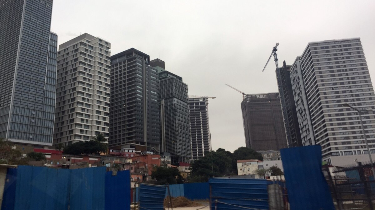 Generais angolanos na reforma ameaçam manifestar-se em Luanda