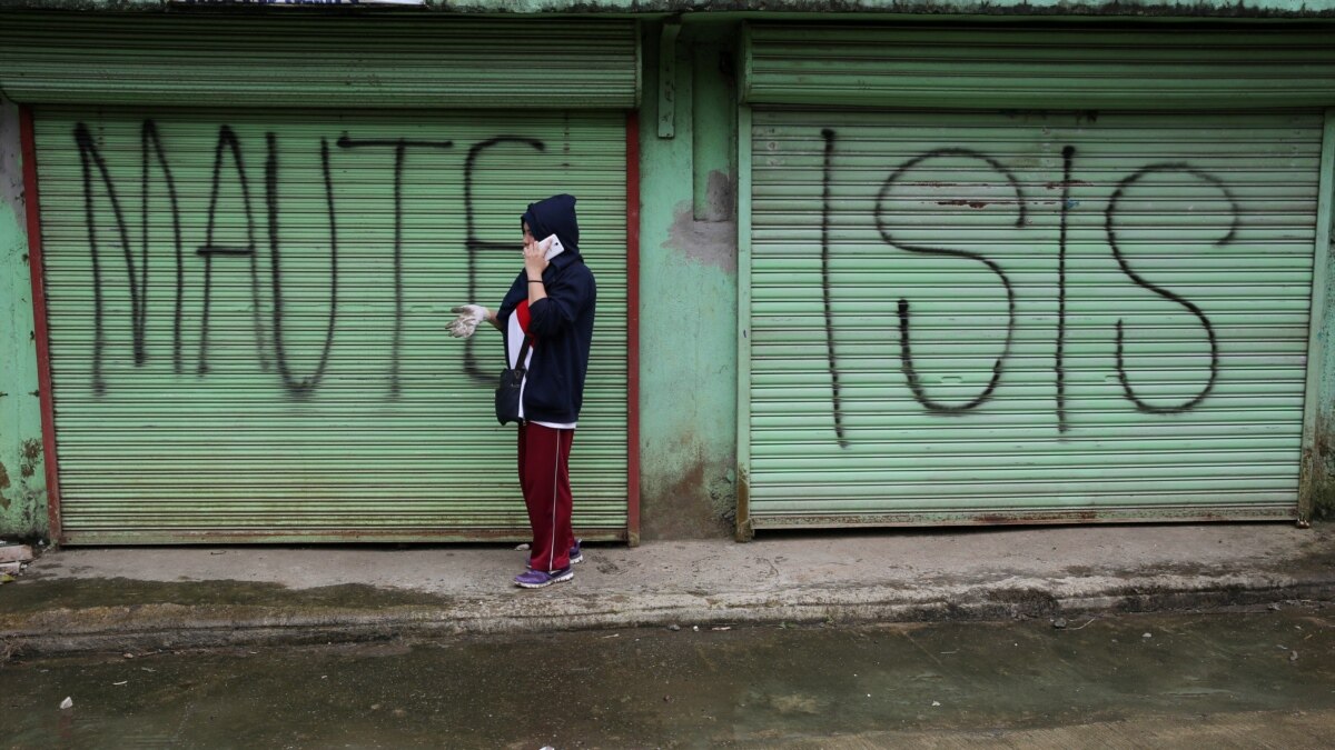 Muslim Rebels Retrench in Philippines After Losing 5-Month War