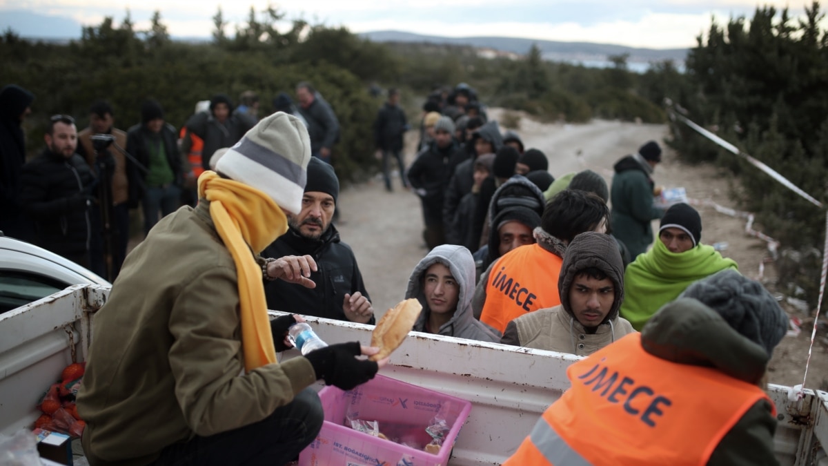 Europe Braces for More Waves of Migrants in 2016