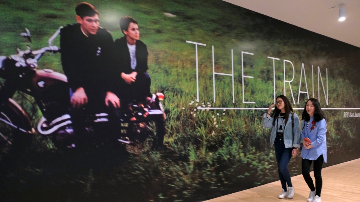 RFK Funeral Train Photo Exhibit: Kennedy's Final Journey