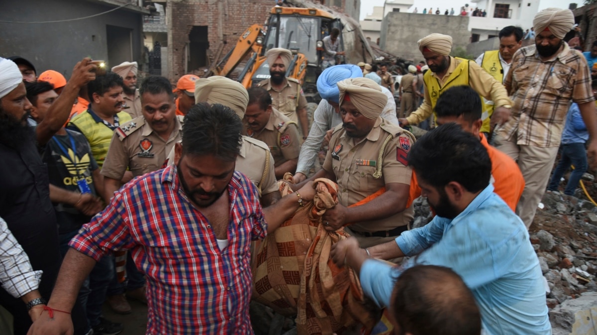 Explosion at Indian Fireworks Factory Kills at Least 16