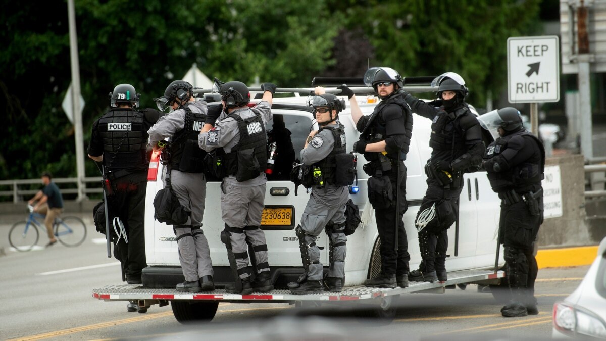 Portland Police Arrest 13, Seize Myriad Weapons at Oregon Protests