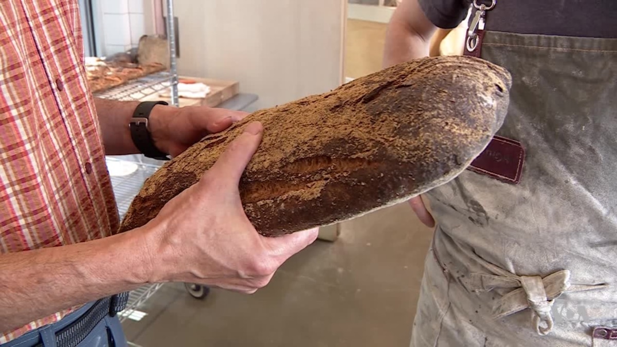 New Bakery Brings Back Old Baking Style