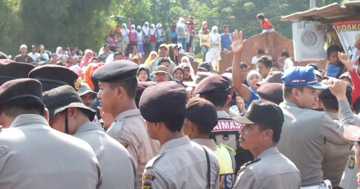 Jemaat Gereja HKBP Bekasi Diserang Massa Saat akan Gelar Kebaktian Natal