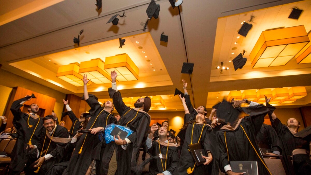 Good Time to Enter Job Market for New College Graduates