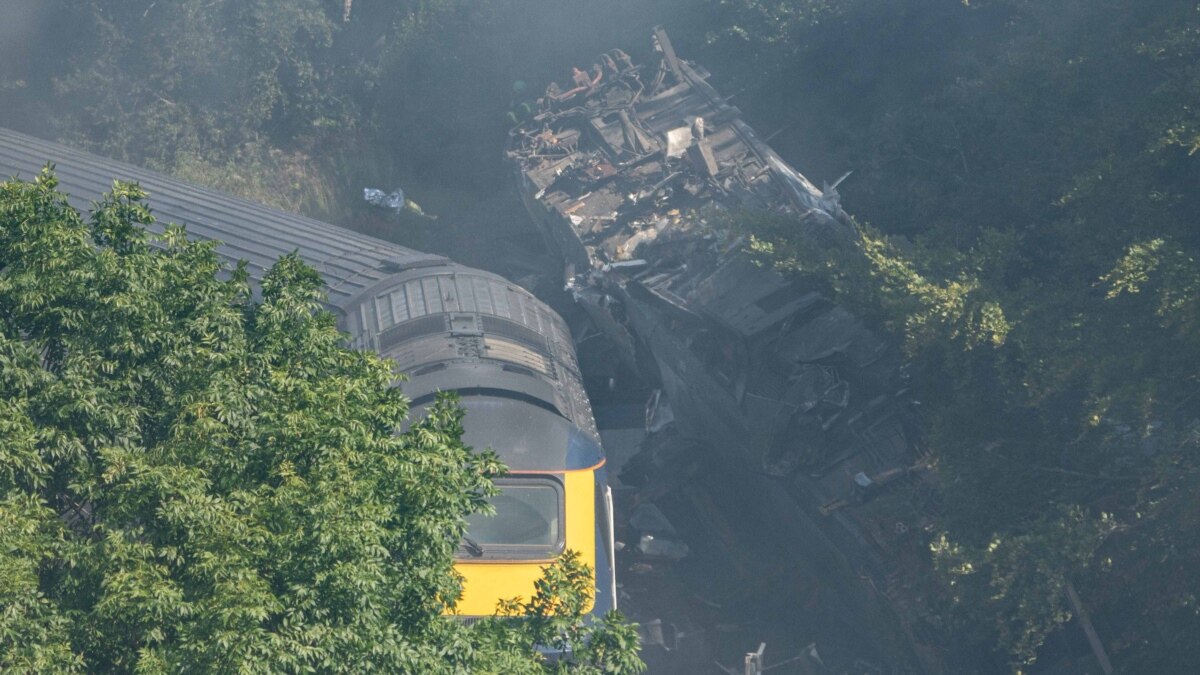 Three People Dead After Train Derailment in Scotland