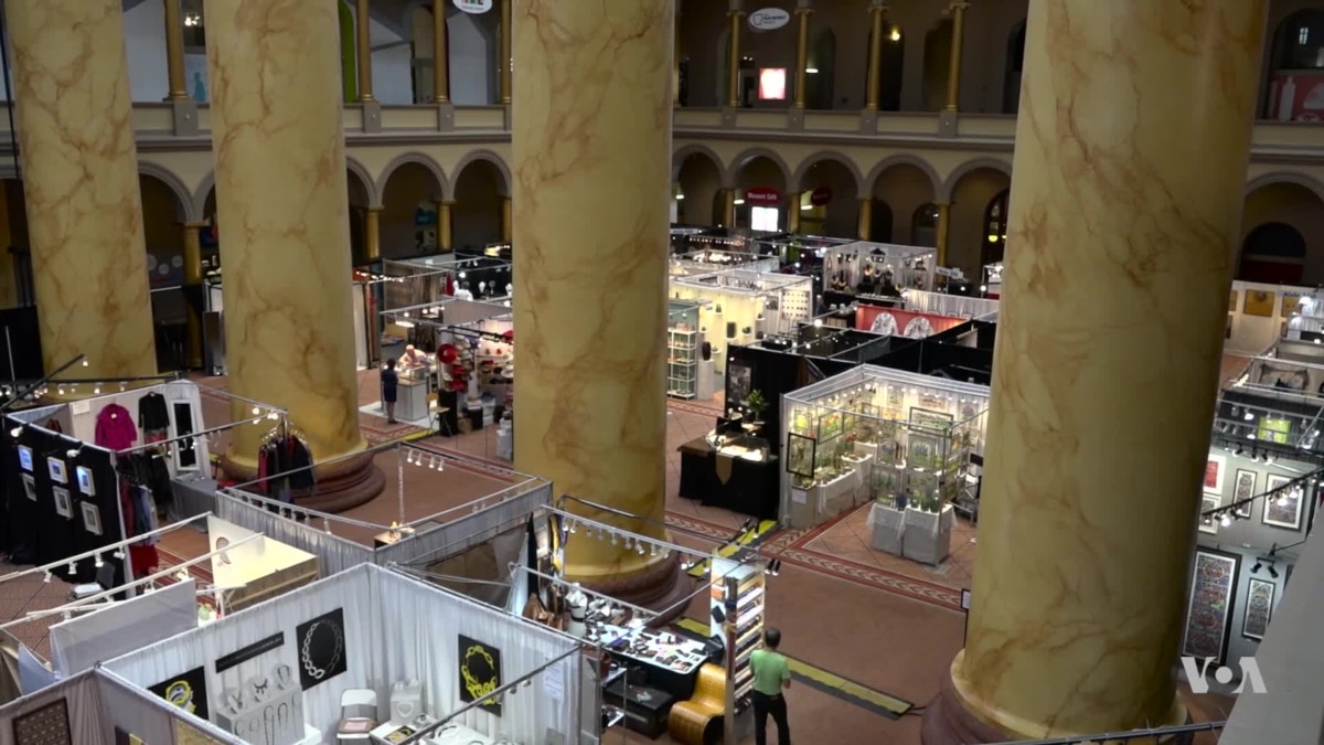 America’s Best Crafts Spotlighted at Smithsonian Show