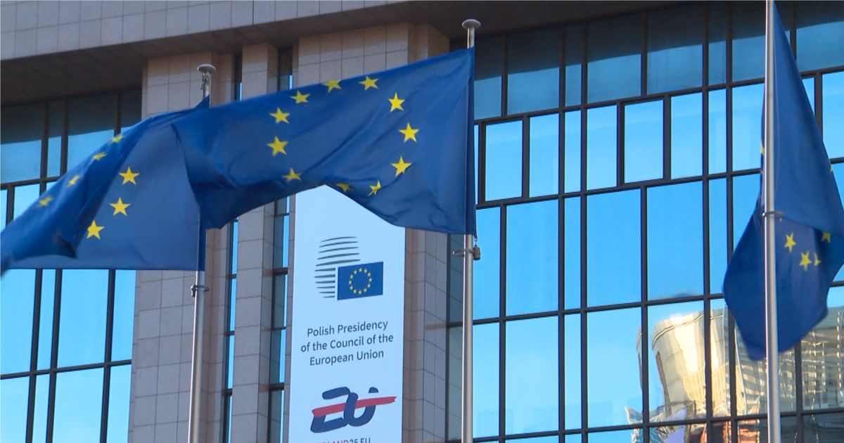 Midowga Yurub oo khafiifinaya cunaqabataynta Suuriya