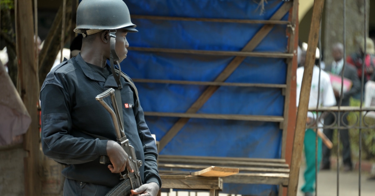 Deux morts et onze blessés dans une attaque visant un bar dans le ...