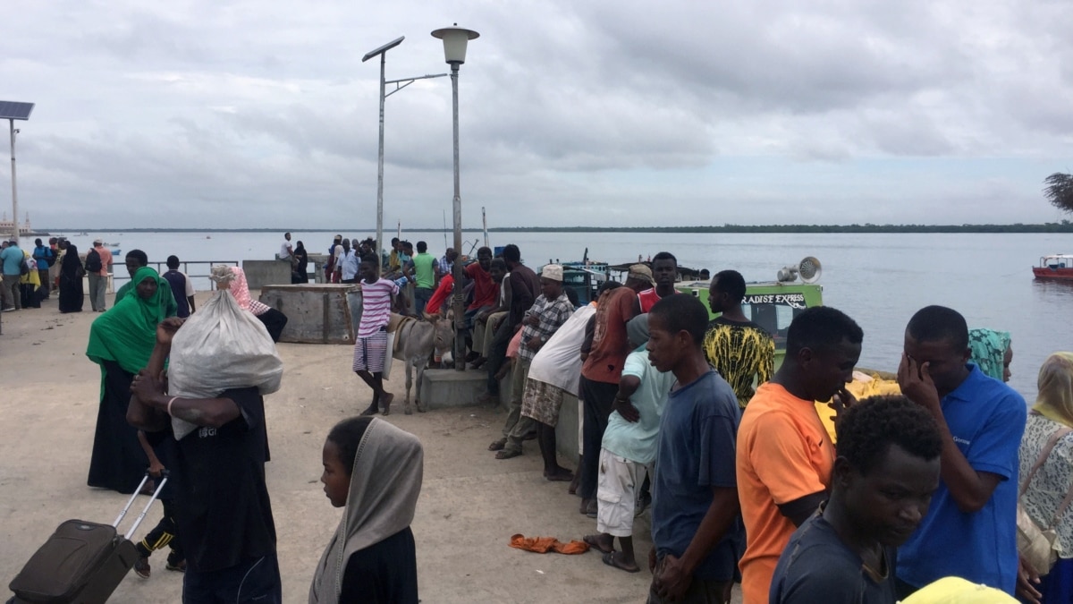 Kenyan Civilians Flee Manda Bay Area After al-Shabab Attack