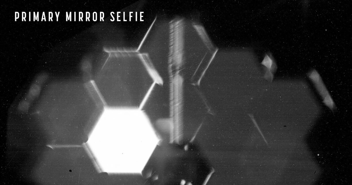 Science in a Minute: Webb's Mirrors Fully Aligned with its Main Imager