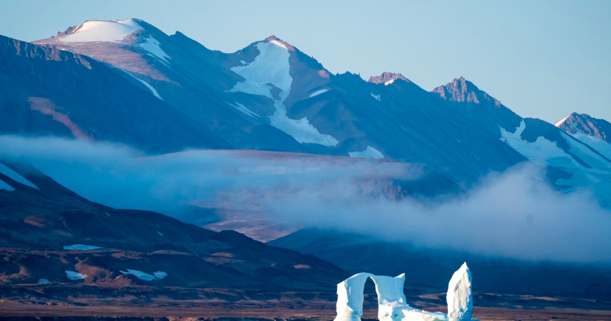 Данска порача дека Гренланд нема да биде дел од САД а европските лидери велат дека границите се