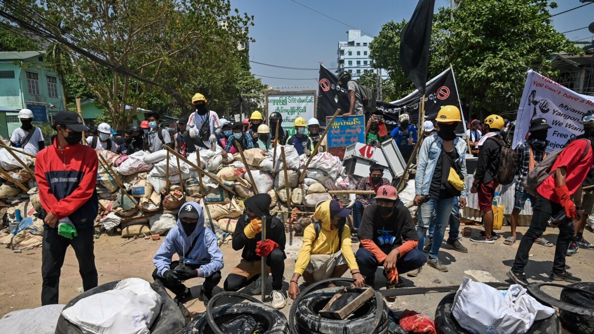 Myanmar Security Forces Again Crack Down on Protesters