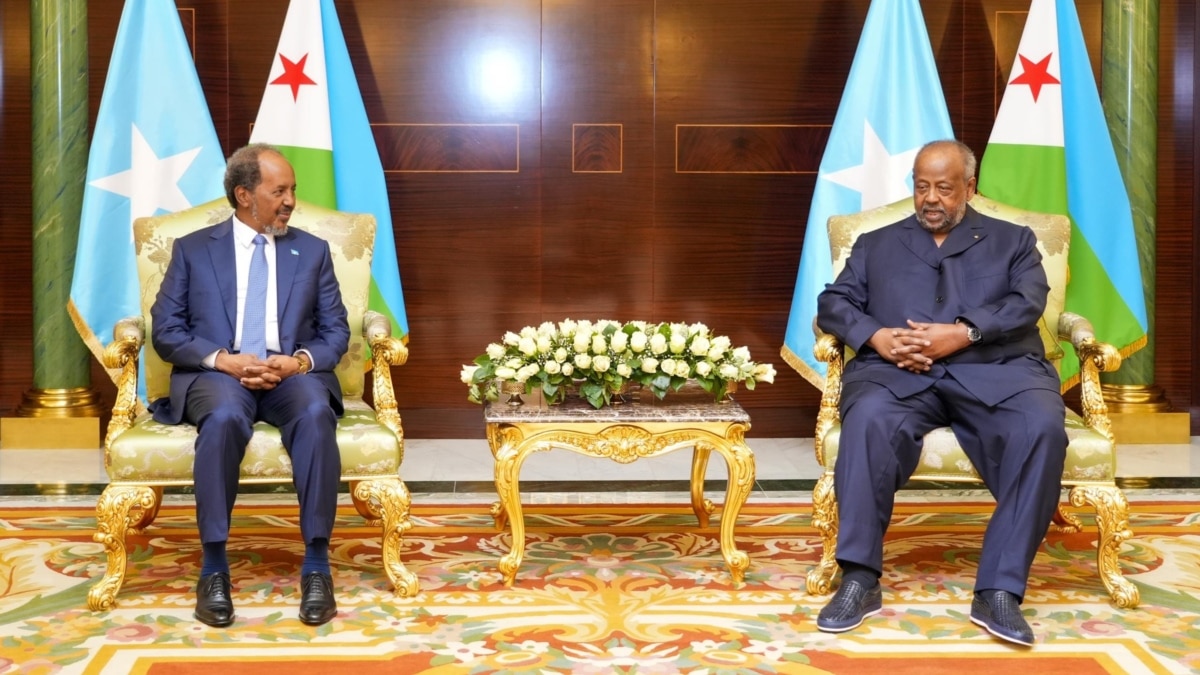 Xasan Sheekh iyo Ismaaciil Cumar Geelle oo ku kulmay Jabuuti