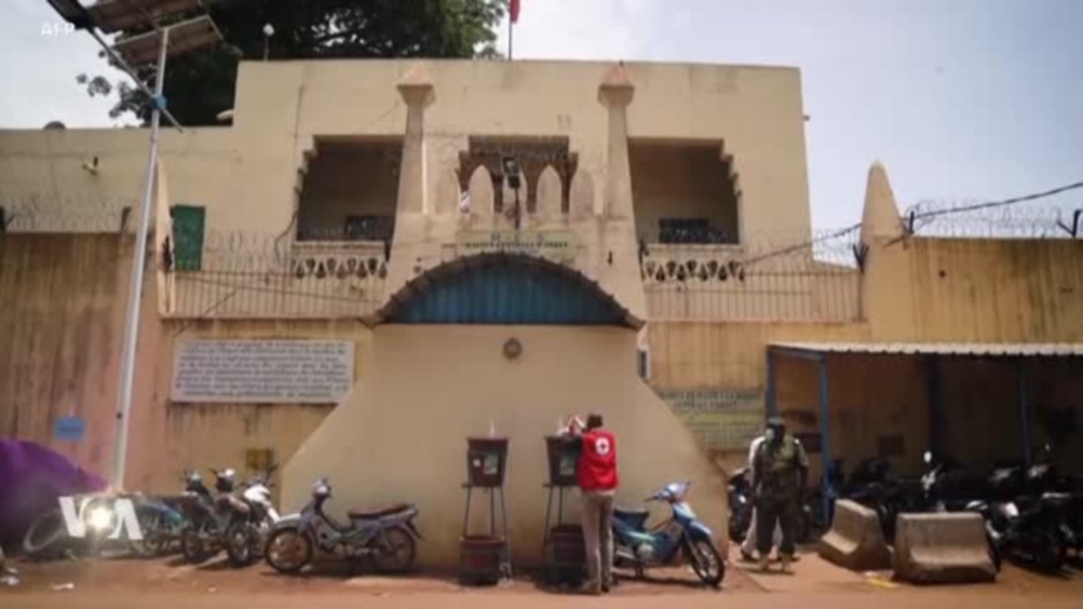 Dans la plus grande prison du Mali, le coronavirus est tenu à distance