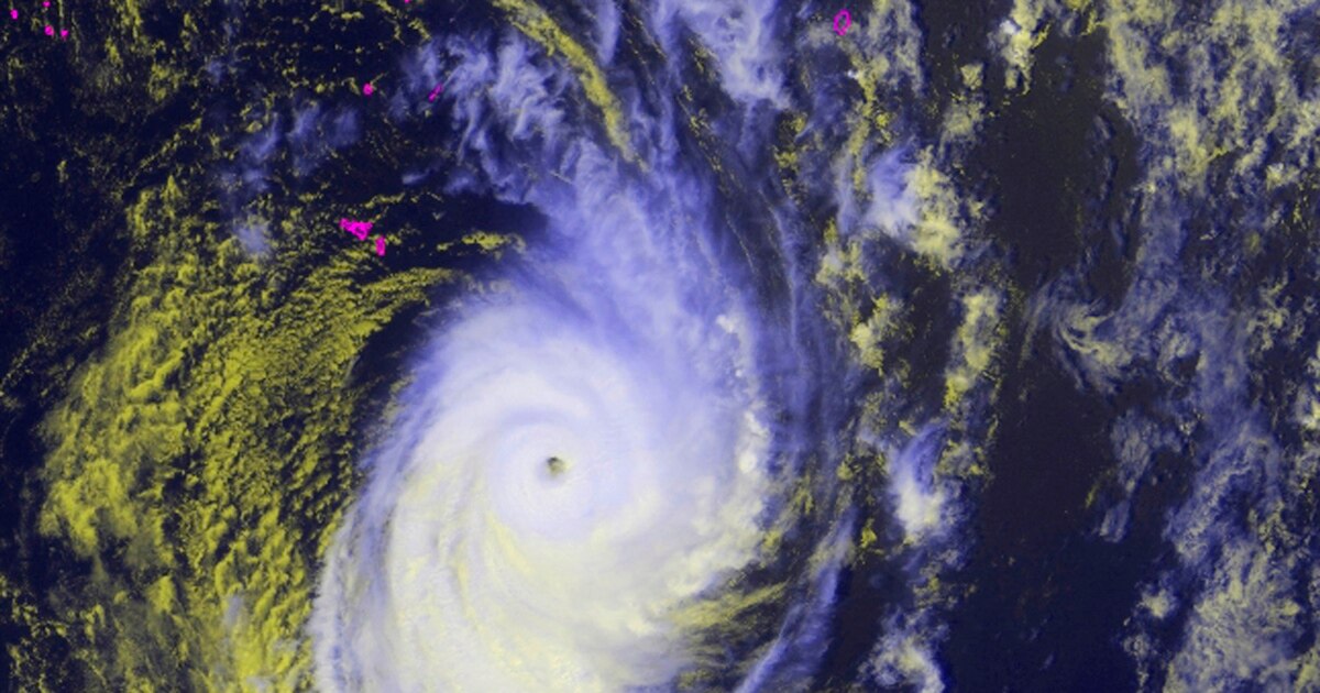 Powerful Cyclone Headed to Tonga