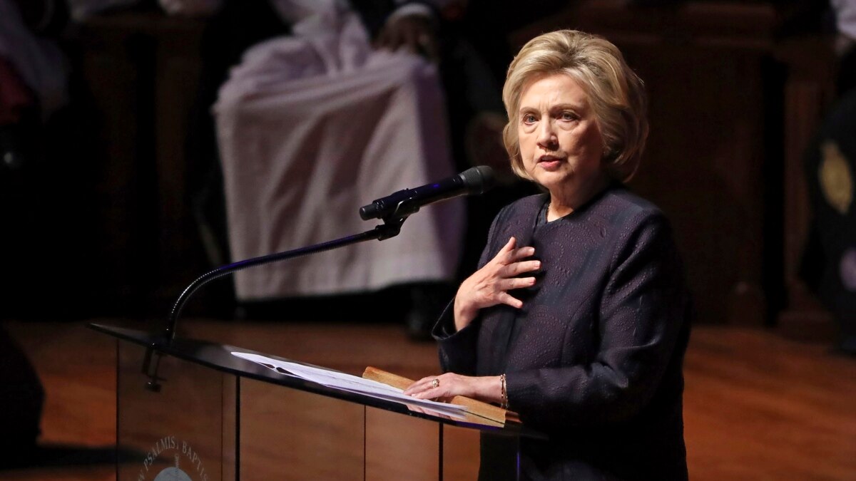 Hillary Clinton Named Chancellor of Belfast University