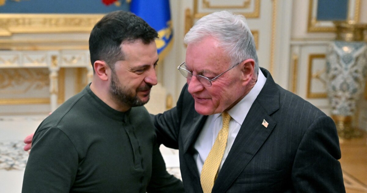 Konferans pou Laprès Zelenskyy ak Anvwaye Trump pou Ikrèn nan Anile ...