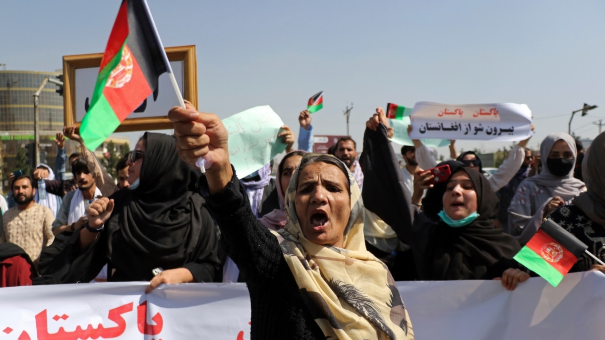 Hundreds in Kabul Protest Taliban Rule