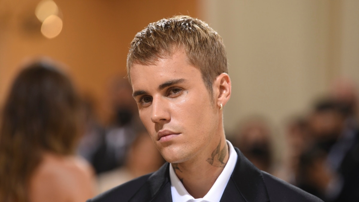Justin Bieber Ungkap Sindrom Langka di Balik Kelumpuhan Wajahnya Justin Bieber Ungkap Sindrom Langka di Balik Kelumpuhan Wajahnya