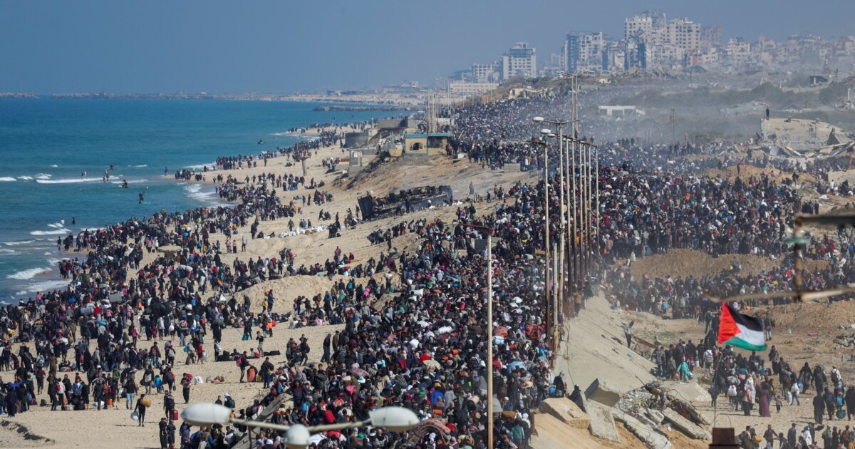 Une marée humaine en route vers le nord de Gaza