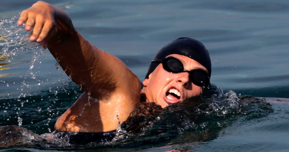 Australian Woman Attempts Record Swim From Cuba to US