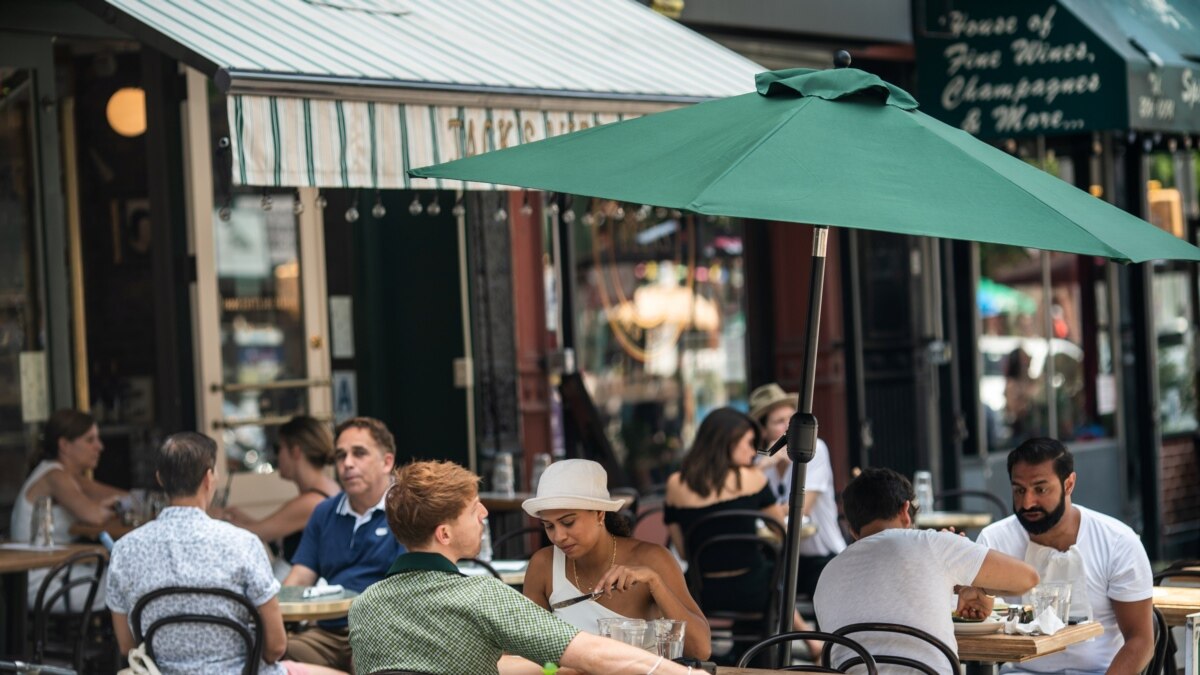 How Risky Is Dining Out During COVID-19 Pandemic?