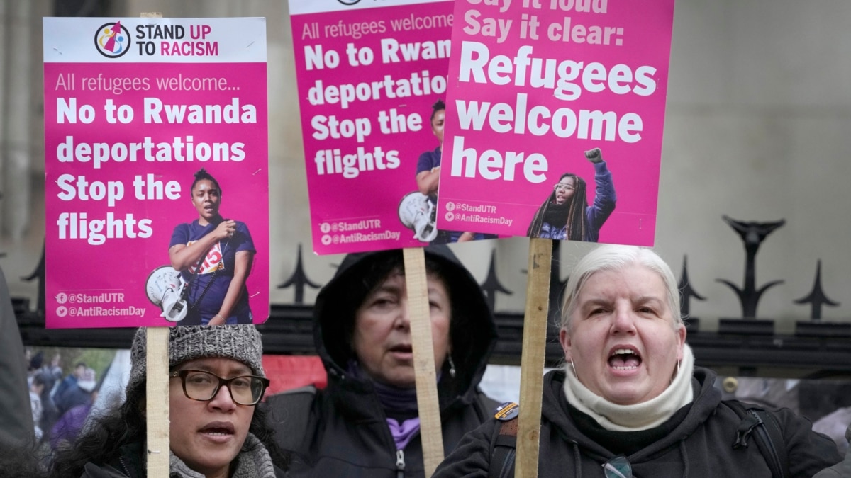 UK Minister in Rwanda Reinforcing Migrant Deportation Plan