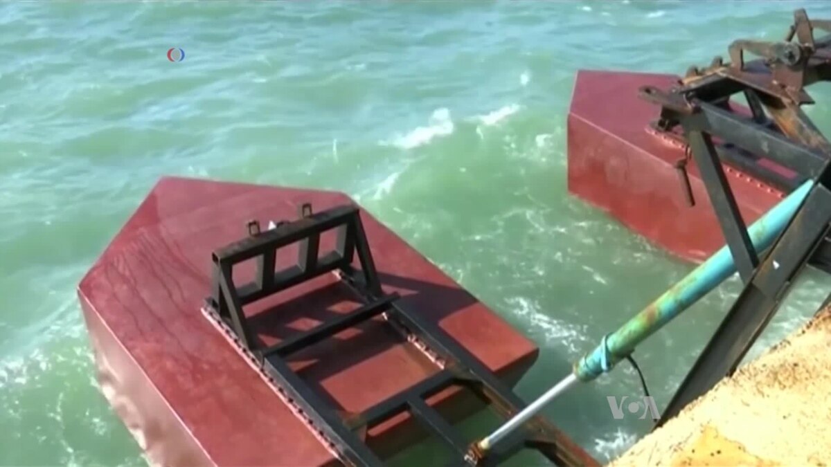 Sea Waves Offer New Energy Source for Power-starved Gaza Strip