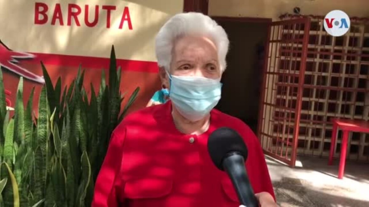 María Mercedes Lecuna, una venezolana de 83 años, aún vota por el chavismo.