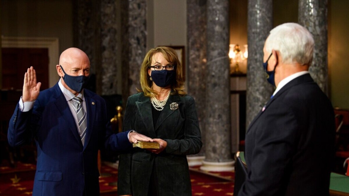 Former Astronaut Kelly Sworn In as US Senator