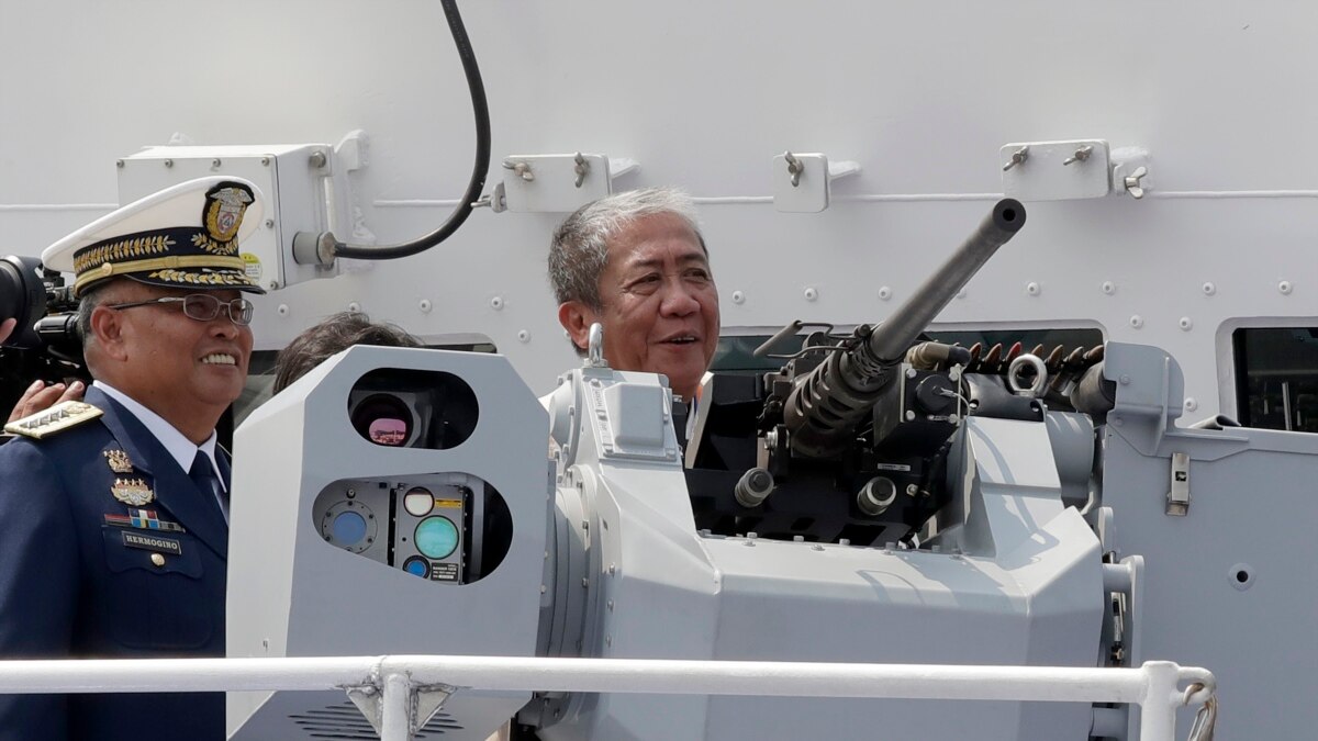 Foreign Drugs, Rebels Give Philippines New Causes to Bolster Defense