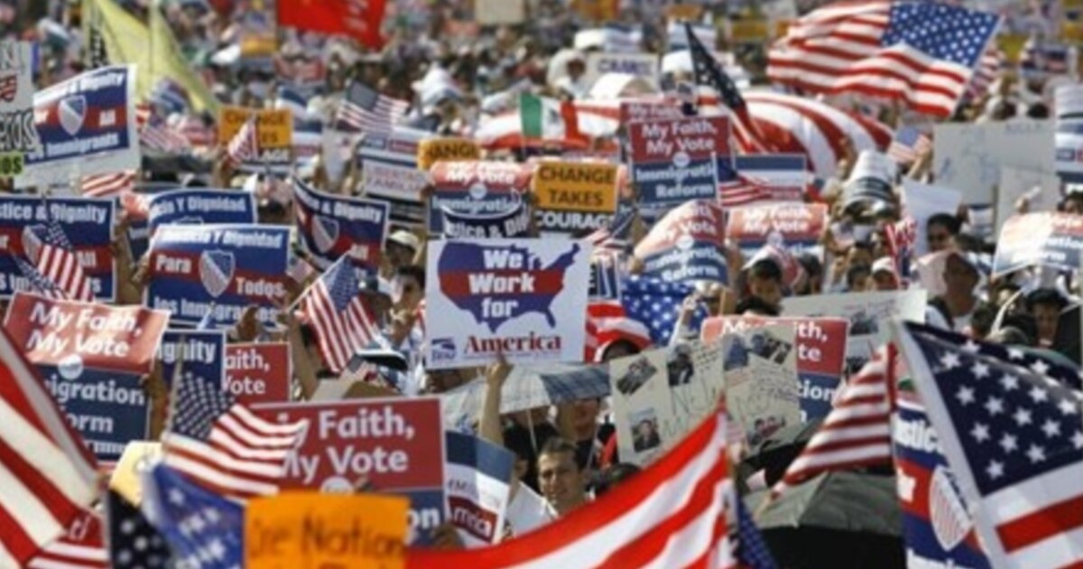 Report: Asian Immigrants to US Surpass Hispanics