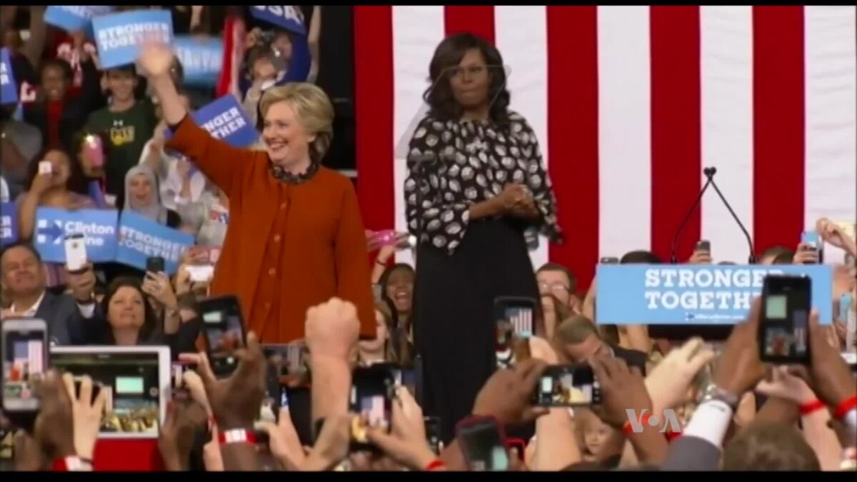 Michelle Obama Stumps With Hillary Clinton as Presidential Race Tightens