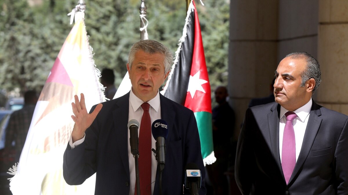 UN Refugee Chief: Rich Countries Must Keep Their Doors Open