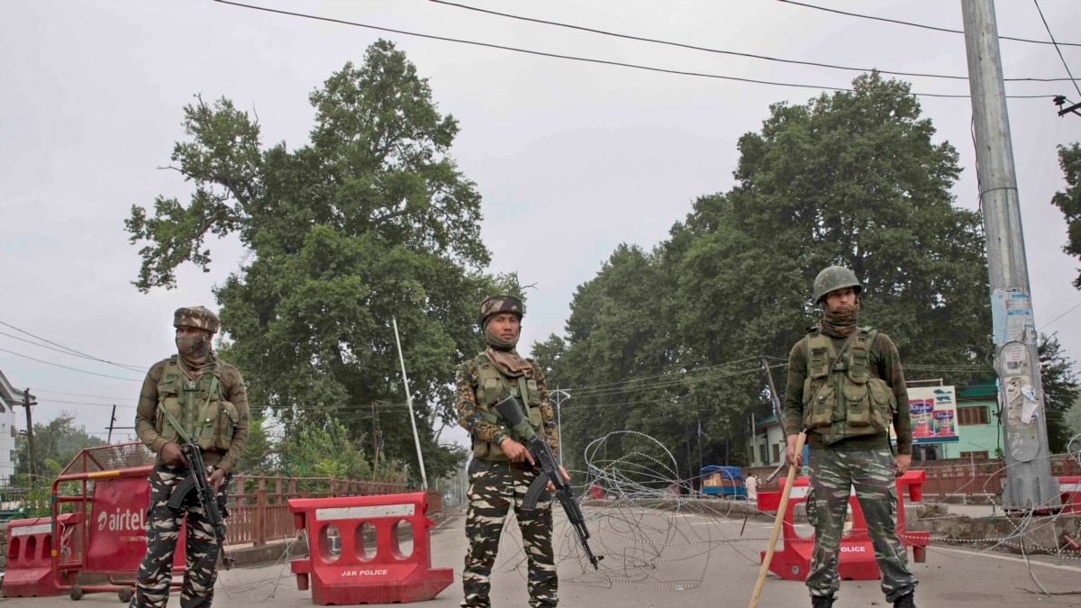 Pakistan Reports Deadly Clashes With India in Kashmir