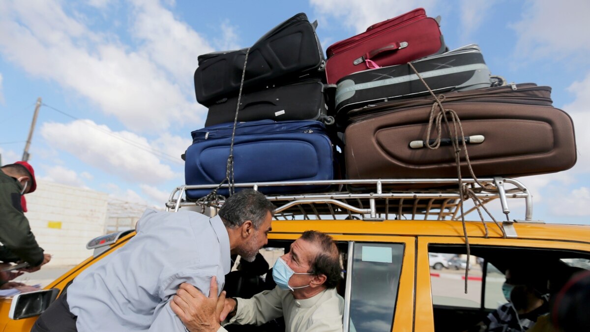 Egypt Allows Gazans to Leave Strip for First Time in Months