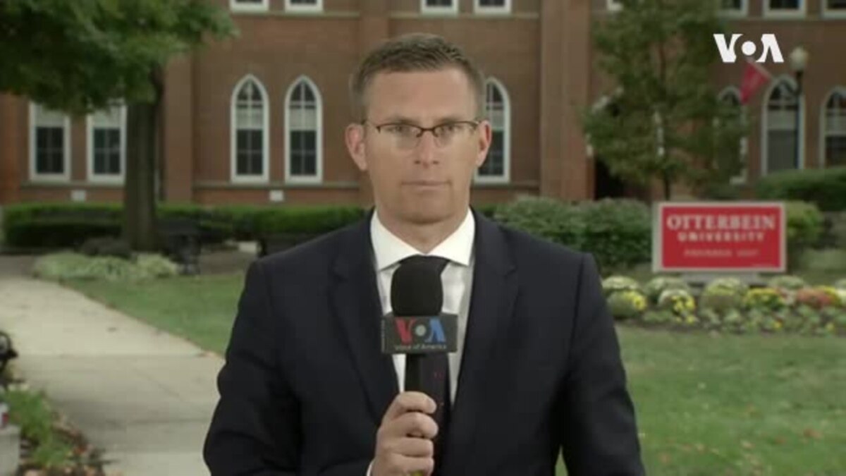 Philip Crowther a partir de Ohio faz o resumo do debate dos democratas