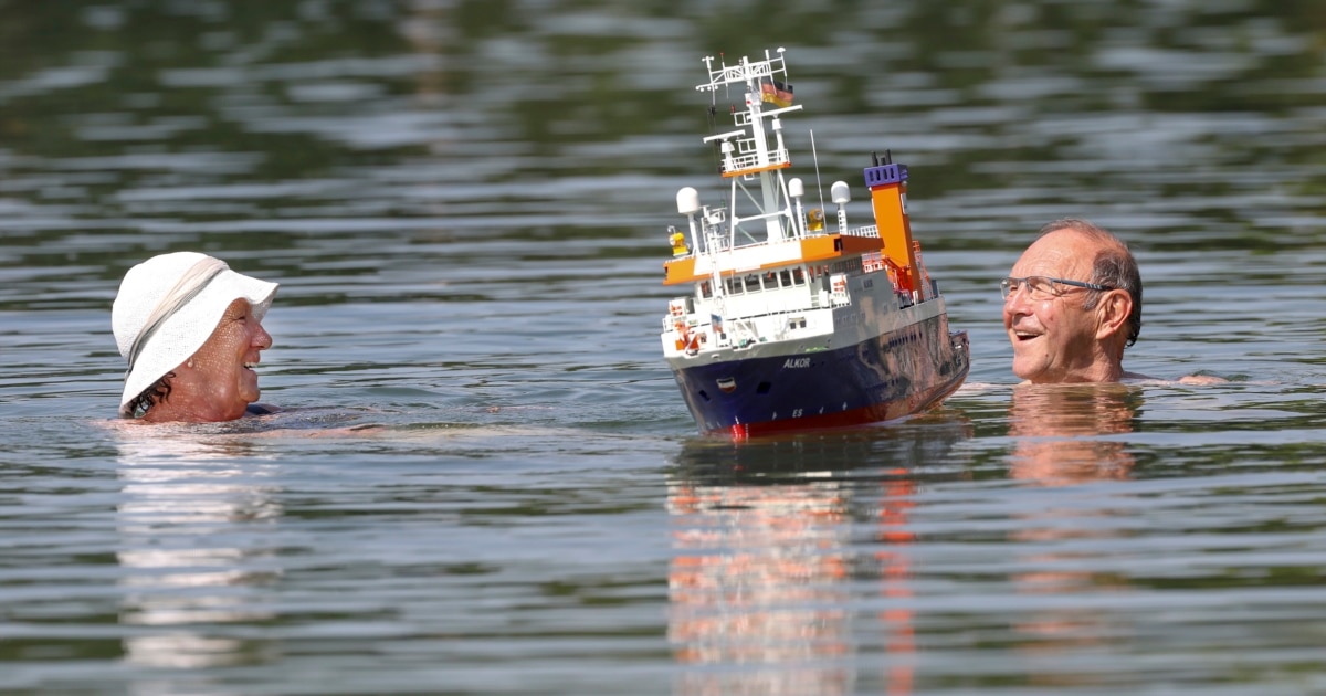 'Rocking the Boat' Upsets Everything