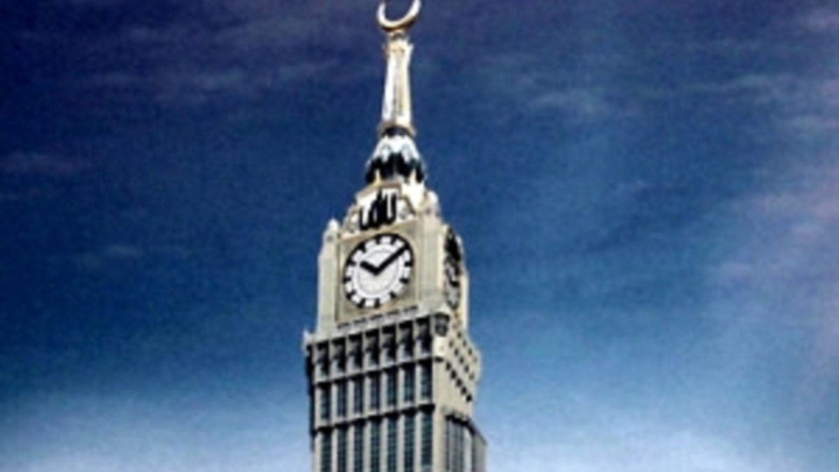 Jam Terbesar di Dunia akan Mulai Berdetak di Mekah