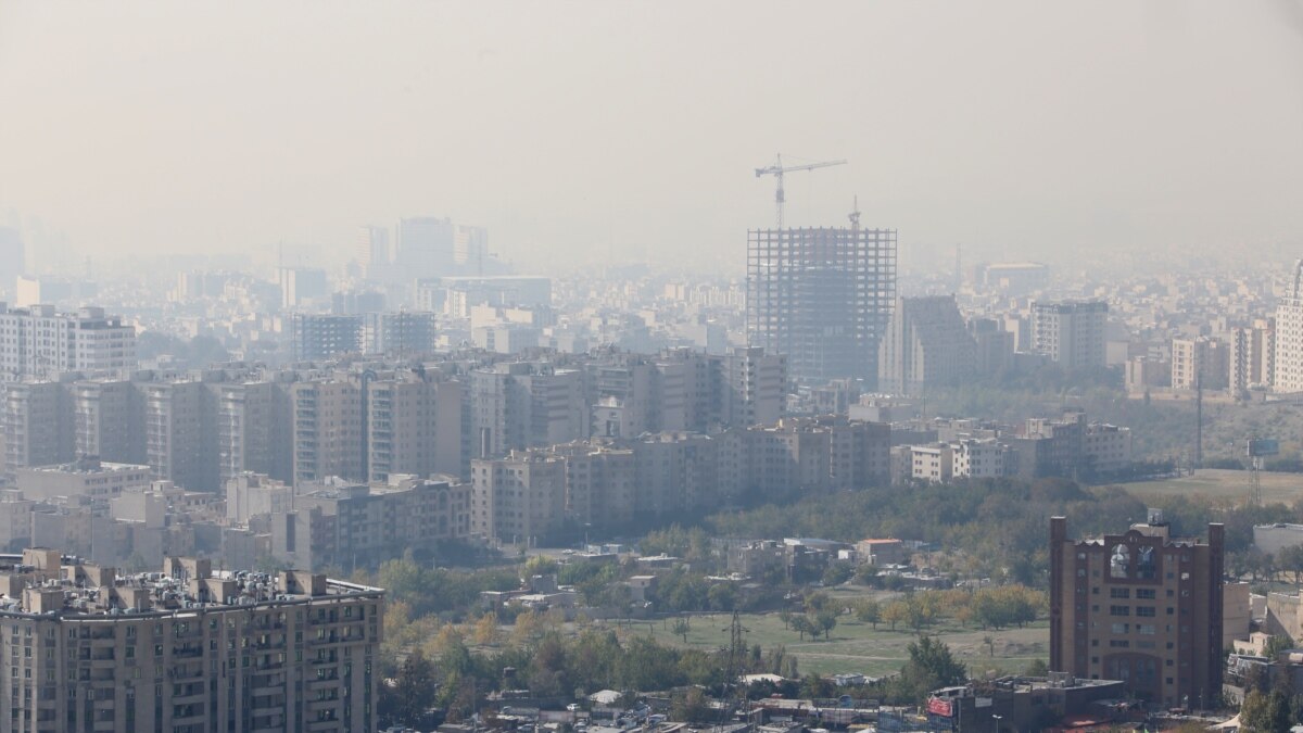 Air Pollution Shuts Schools in Iran's Capital