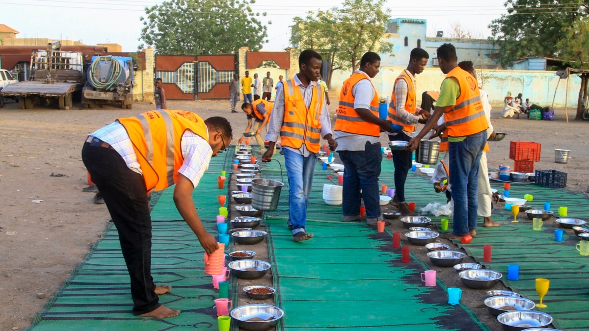 Grassroots 'Community Kitchens' Help Sudanese Survive Conflict