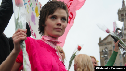 Femen Protest Top Model