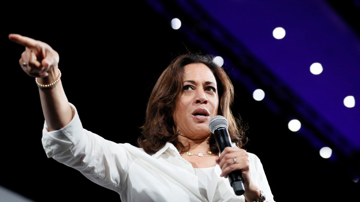 AP Interview: Kamala Harris on Her Bus Tour Through Iowa